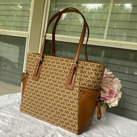 Michael Kors | Bags | Michael Kors Signature Tote | Poshmark